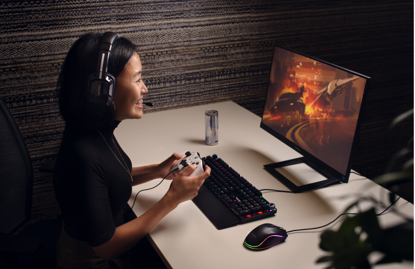 Sound quality meets comfort in first Philips lightweight gaming ...